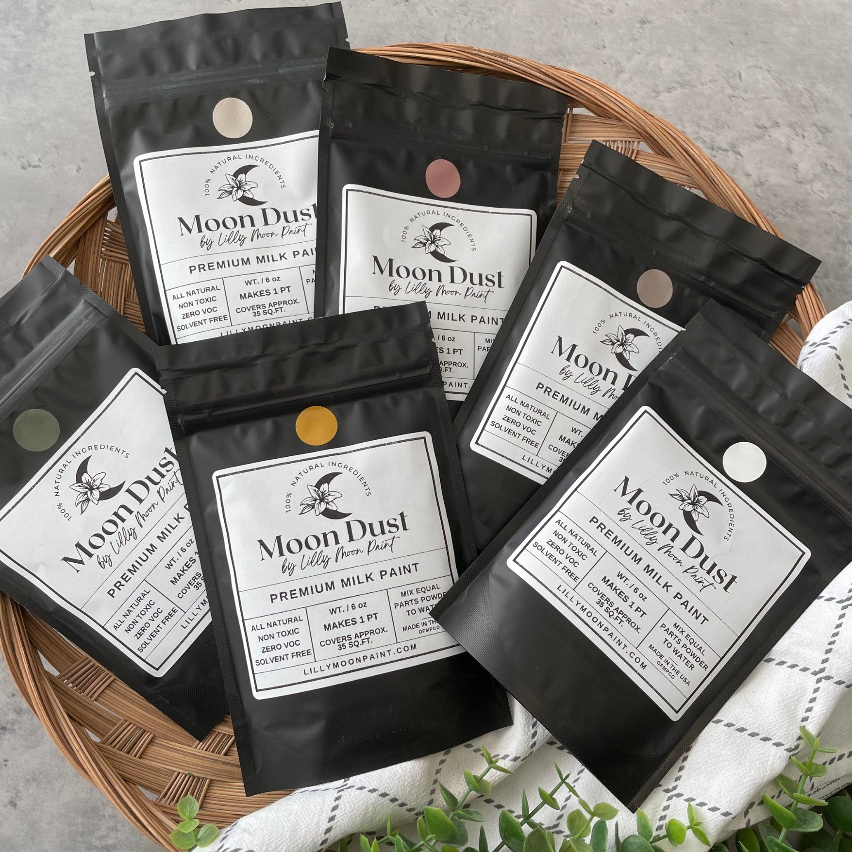 Moon Dust – Lilly Moon Paint