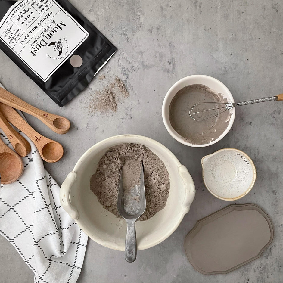 Moon Dust – Lilly Moon Paint